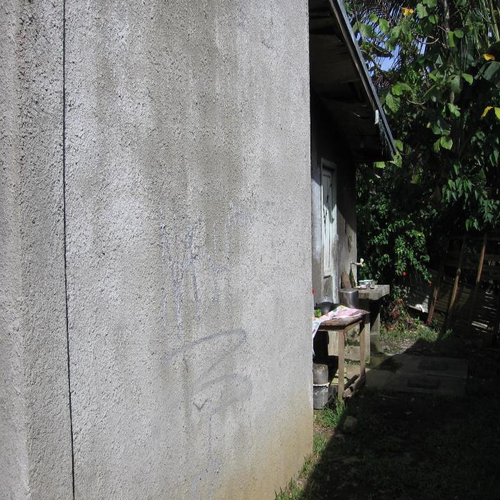 BFS Foreclosed House and Lot at Blk-18, Lot-12, National Highway, VILLA ...