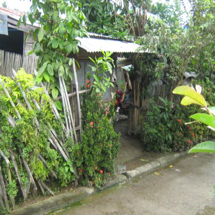 BFS Foreclosed House and Lot at Blk-9, Lot-18, Road Lot 9, VILLA APURA ...